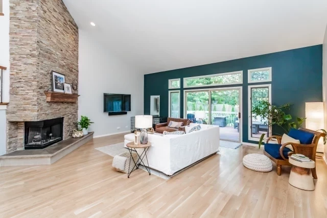 63 Malibu Ct, Burr Ridge, IL 60527