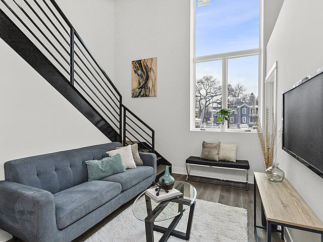 1453 Maple Avenue 103, Evanston, IL 60201