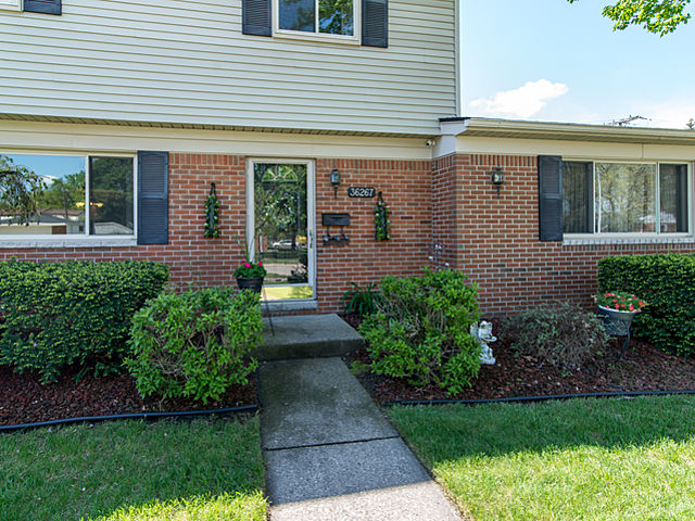 36267 Canyon Drive 32182