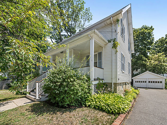 55 Cottage Street, Melrose, MA 02176