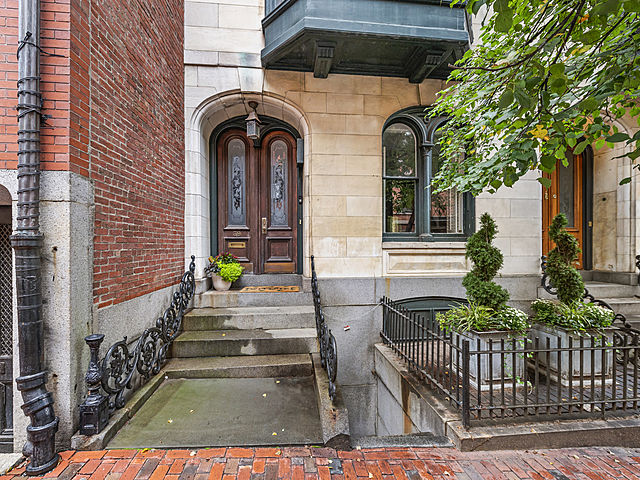 39 Hancock Street, Boston, MA 02114